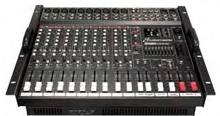 Studiomaster Arena 30 - Power Amplifier | DevMusical